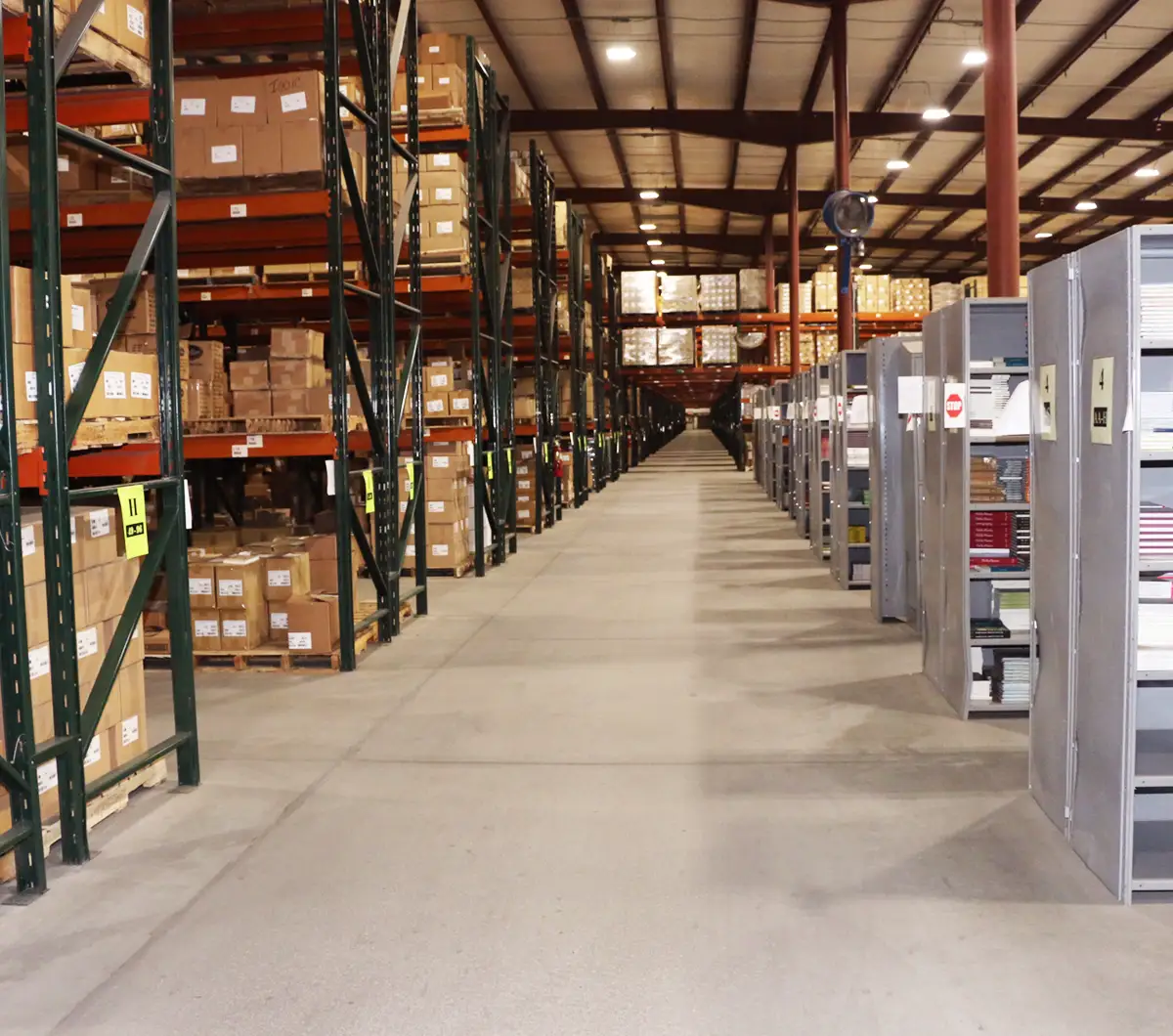 Warehousing - Long Term and Seasonal Storage | Maple Logistics Solutions